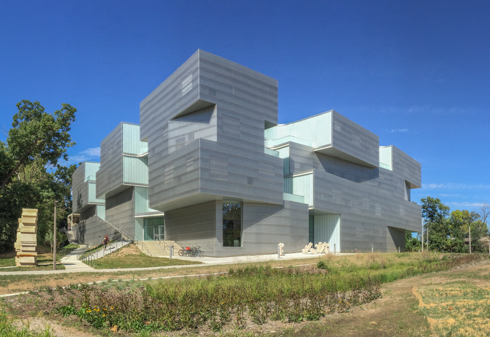 Visual Arts Building | School of Art, Art History, and Design - College ...